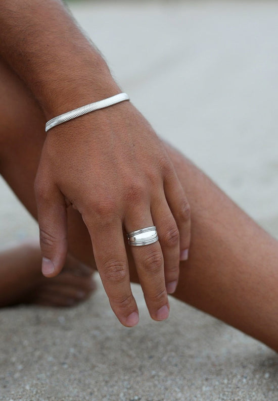 CHANDI RING | Medium Bulky Silver Ring | San Saru