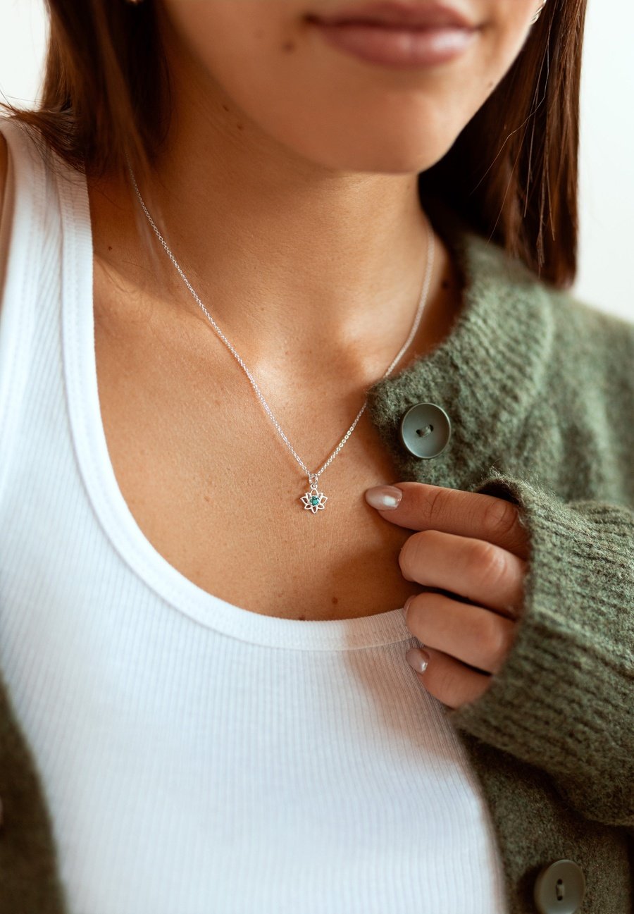 ABJINI NECKLACE | Turquoise Lotus Flower Necklace – San Saru
