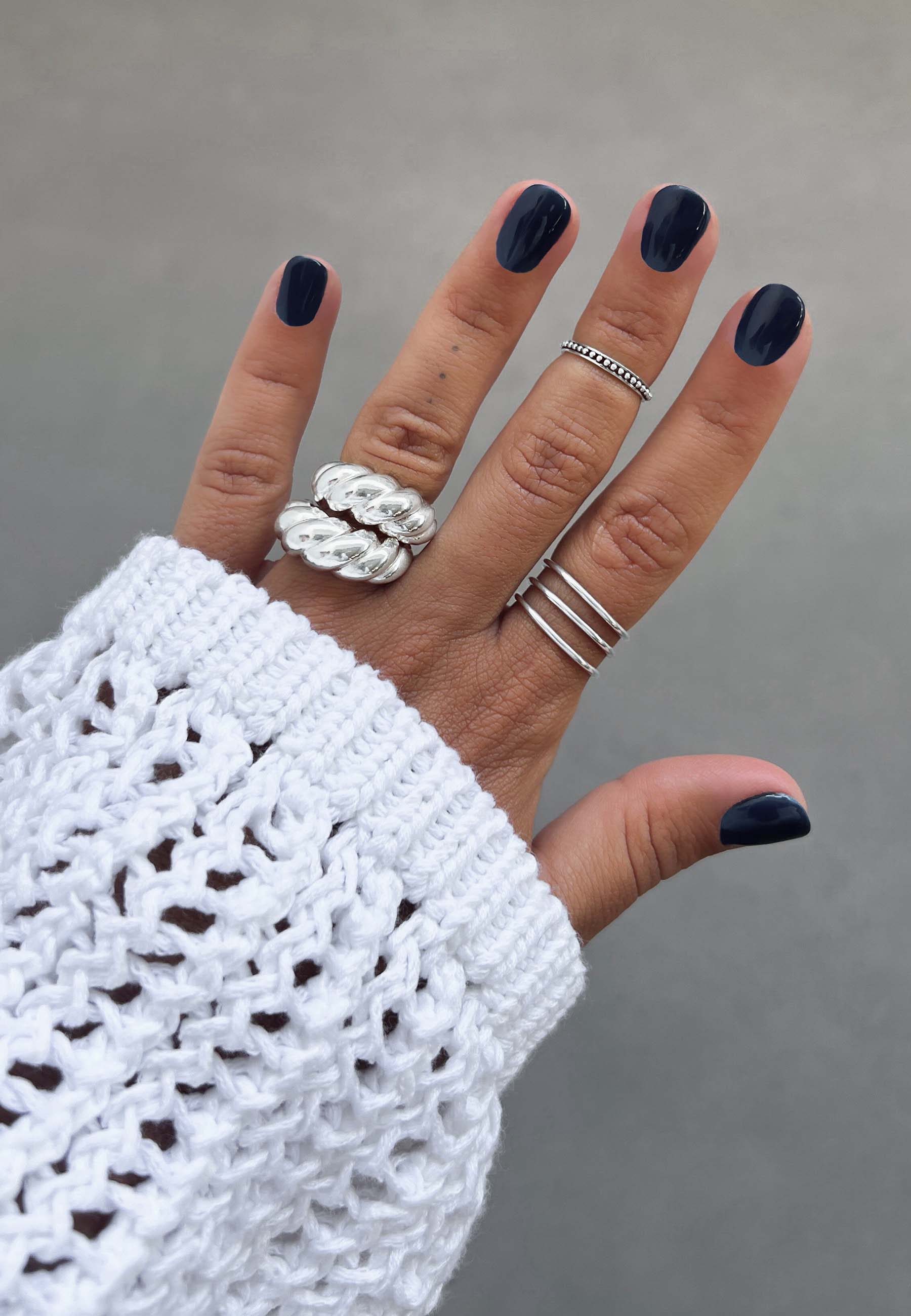 ANK RING | Midi Ring with Silver Dots Design – San Saru