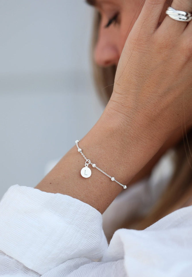 TIGAT BRACELET | Silver Initial Bracelet#N##N# – San Saru